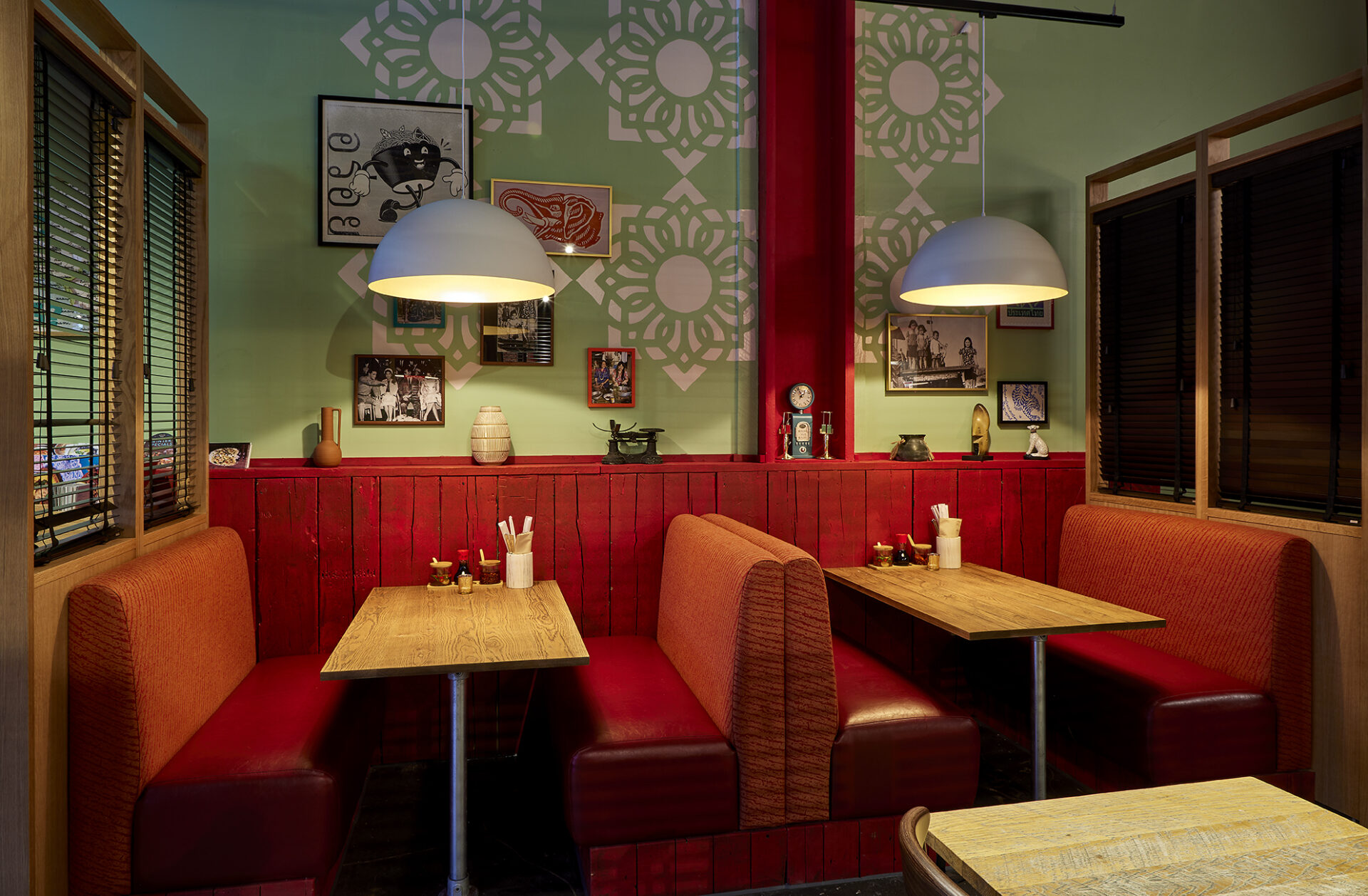 Quadrant Design - Rosa's Thai - White City